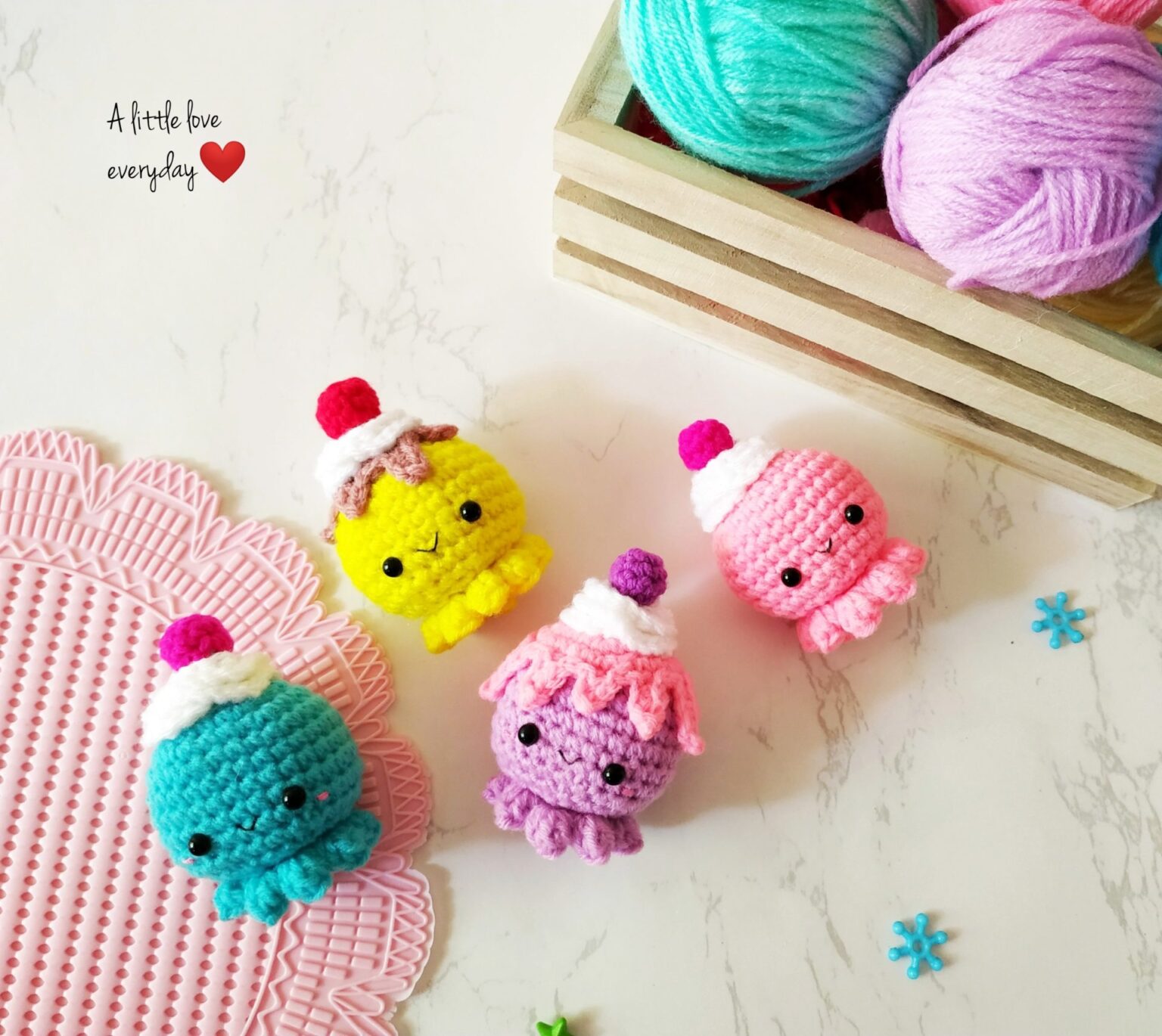 Amigurumi candy pattern ⋆ A Little Love Everyday