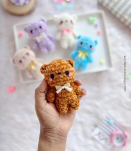 Tiny Teddy amigurumi ⋆ A Little Love Everyday